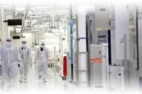 Intel signs 7 out of top 10 fabless companies, sees 18A test chip